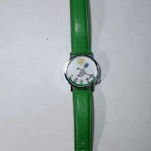 Akteo | Accessories | Rare Story Box Akteo Gardner Watch Green Leather ...